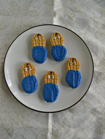 Nutter Butter Baby Shower Cookies - Hezzi-D's Books and Cooks
